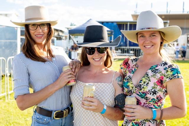 Getting social at the rodeo - Gympie Today