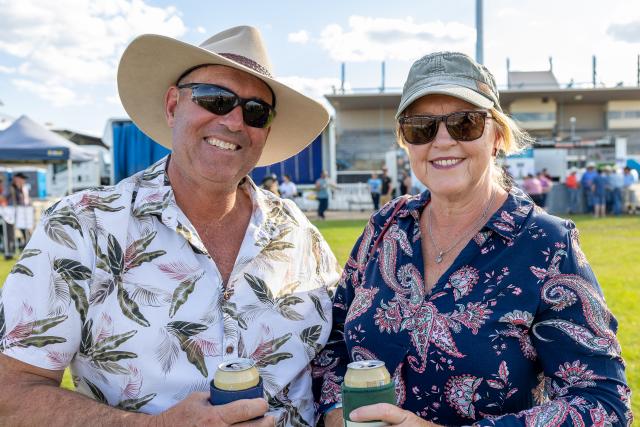 Getting social at the rodeo - Gympie Today