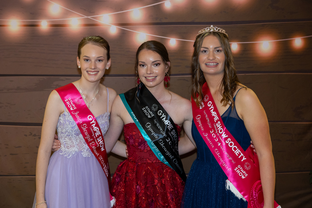 Showgirl entrants glitter at awards night - Gympie Today