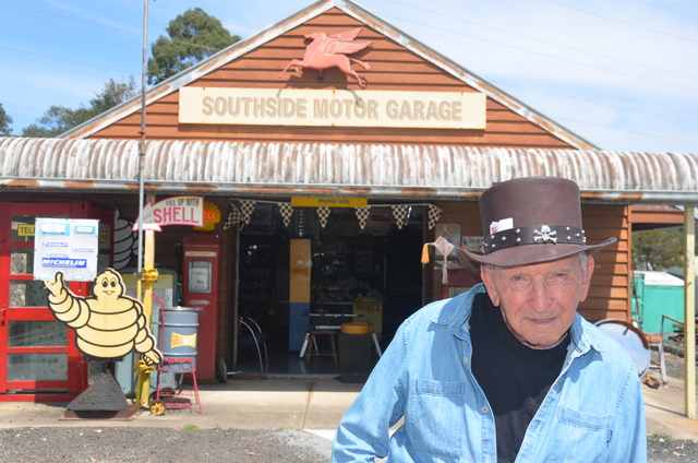 Jim Walsh bids farewell to his collection - Gympie Today