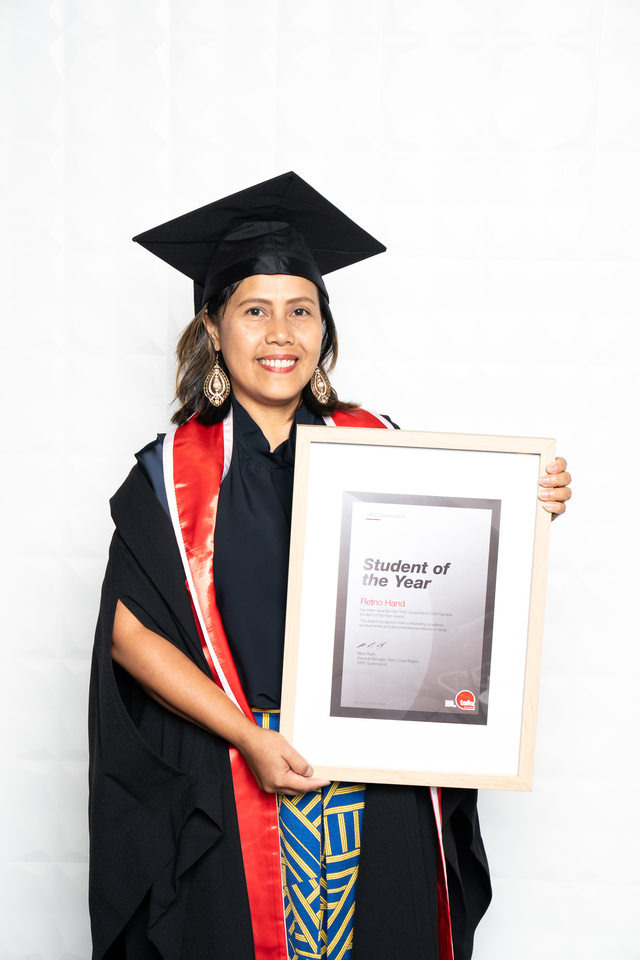 TAFE graduates celebrate - Gympie Today