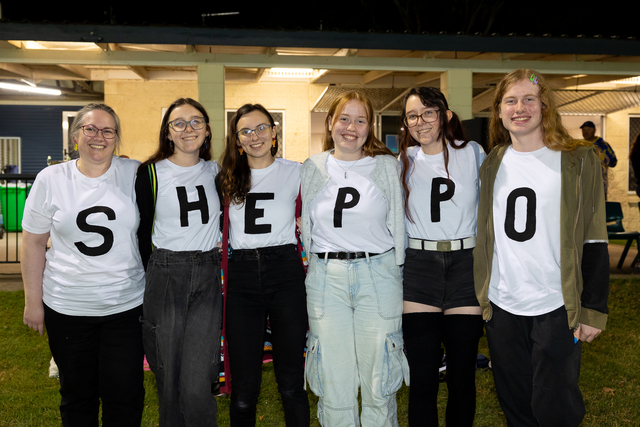 Sheppo carries his bat - Gympie Today